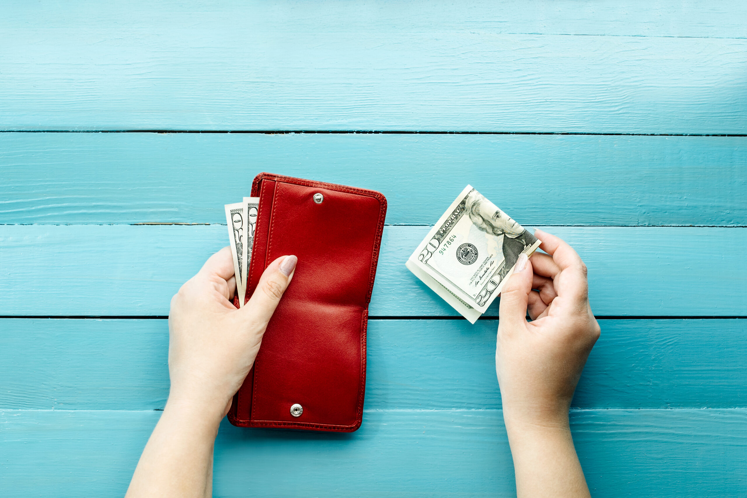 Seven Easy Ways to Control Spending by Debthelper